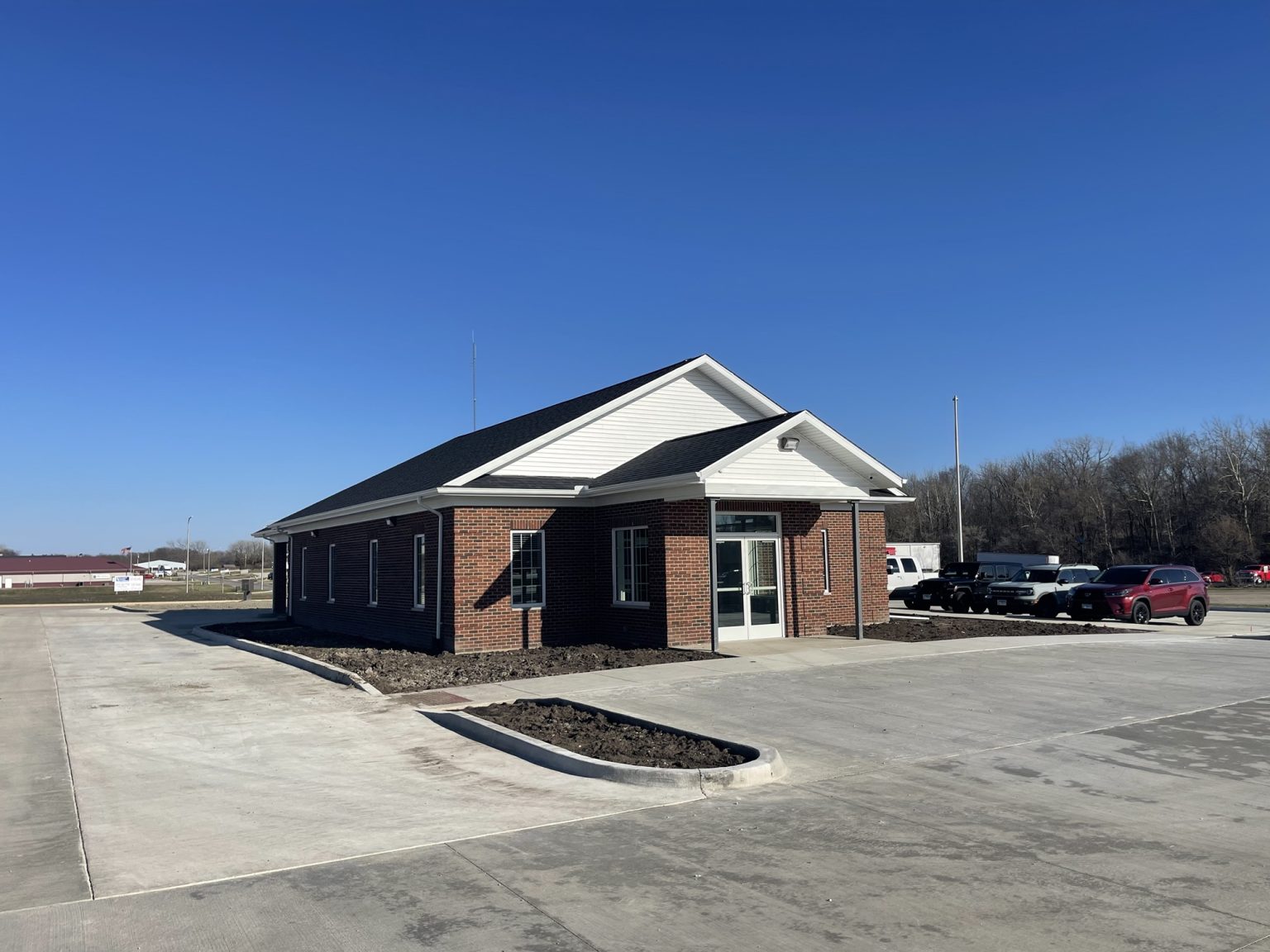 Hours & Locations - Longview Bank